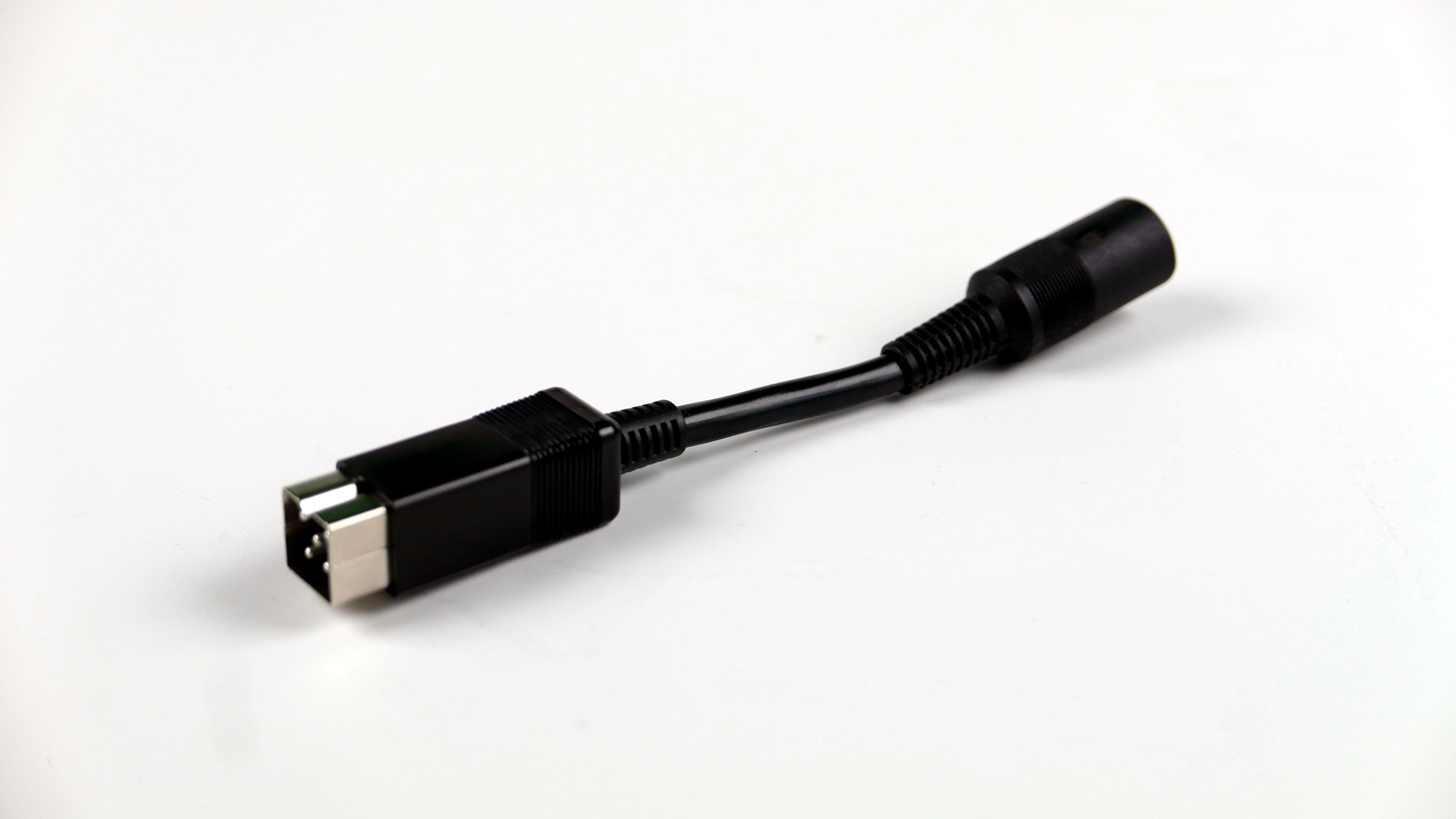 Commodore C64 zu Commodore C128 Netzteil Adapter – Digital Retro